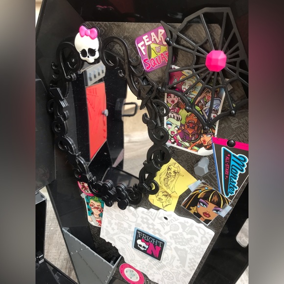 monster high | Toys | Monster High Fangtastic Coffin Locker Storage Carry Case | Poshmark